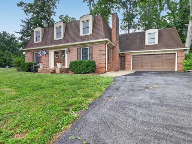 15754 Monticello Dr, Bristol, VA 24202