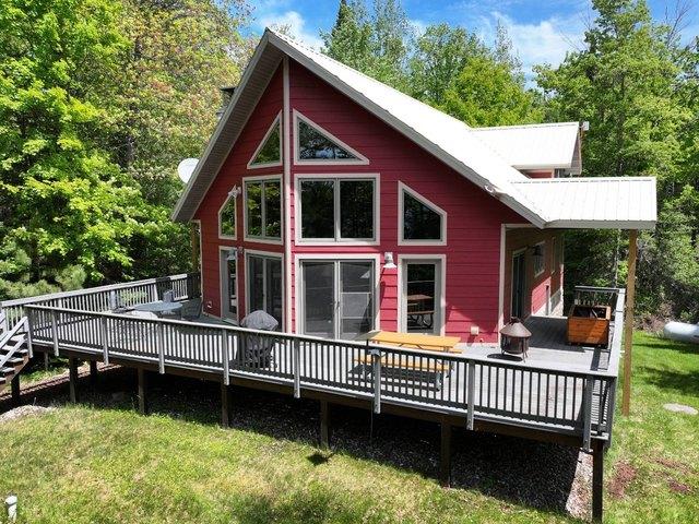 1575 Mapleridge Rd, Crandon, WI 54520