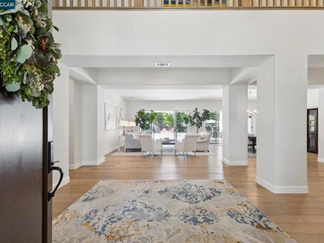 1575 Avenida Nueva