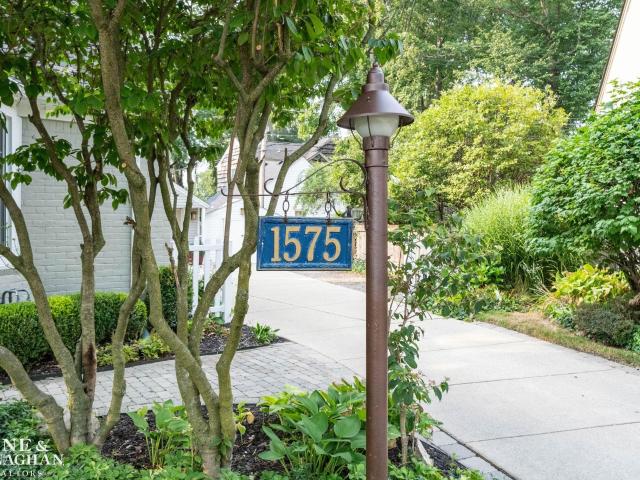 1575 FORD Court