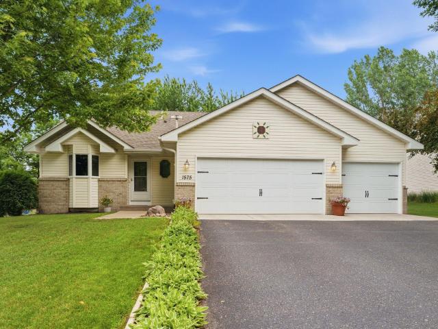1575 Fountain Lane