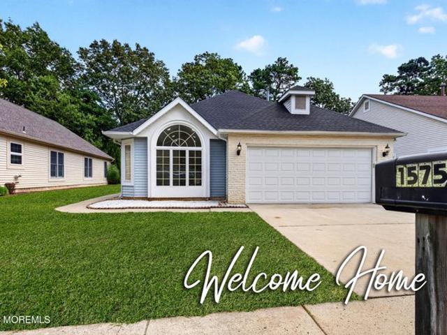 1575 Goldspire Rd, Toms River, NJ 08755