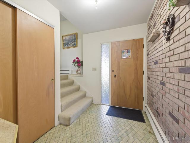 1575 Lin Lor Lane