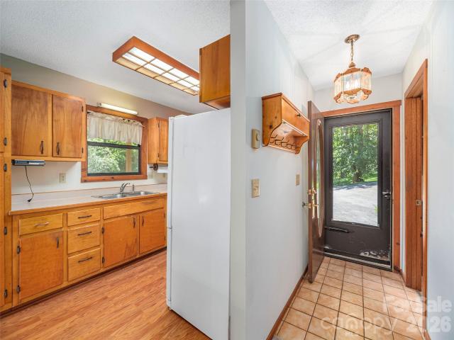 1575 Red Maple Drive