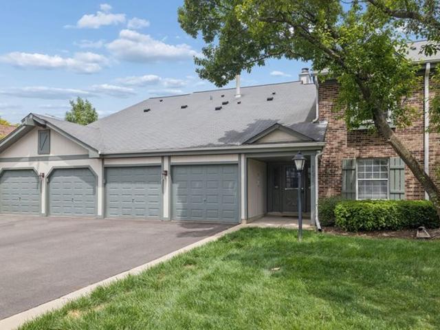 1575 Stonehill Ct Apt A, Wheaton, IL 60189