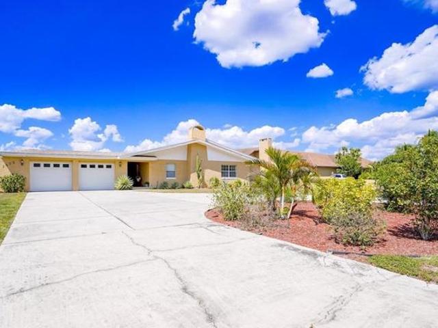 1575 S Lake Howard Dr, Winter Haven, FL 33880