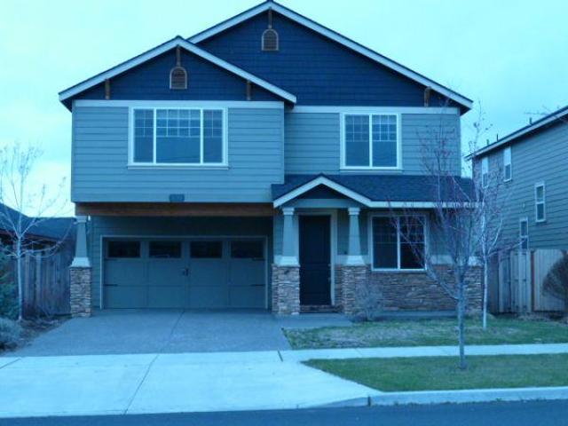 $1575 / 4br 2500ft² Very nice modle home N.E. Bend