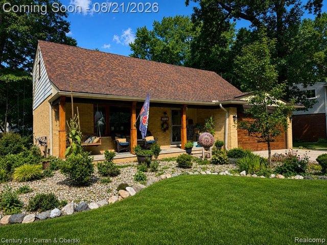15761 Loveland St, Livonia, MI 48154