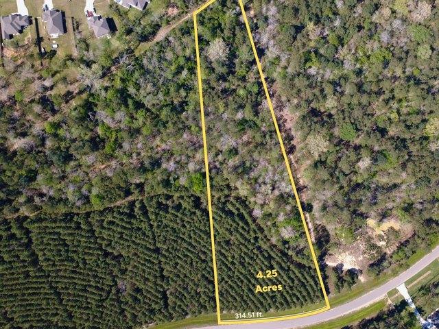 15761 Ridge Rock Rd, Willis, TX 77378