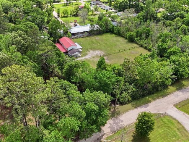 1576 Belle Terre Dr, Huffman, TX 77336 | MLS #10561 | Compass