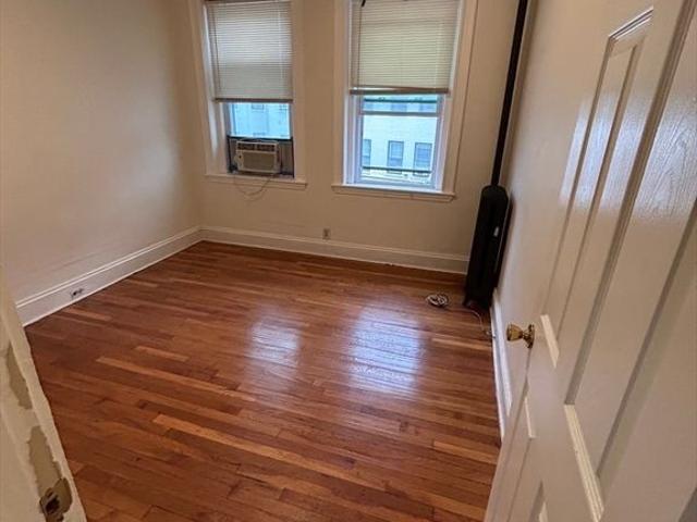 1576 Commonwealth Ave Unit 6, Boston, US, MA