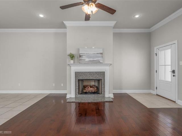 1576 Riverview Lane