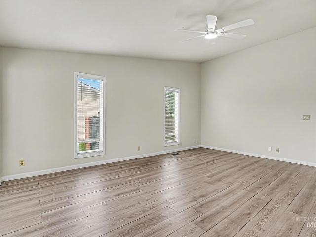1576 S Linda Vista Ave