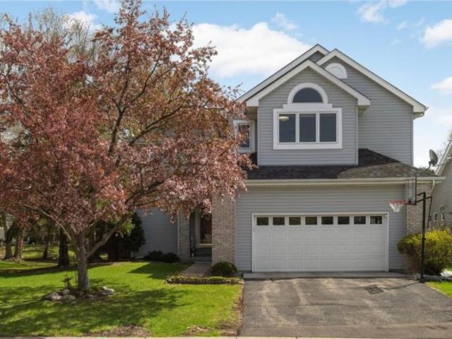 1576 th Pl N, Plymouth, MN 55447
