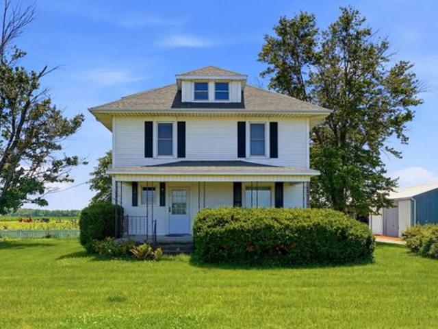 15773 th St, Columbus Junction, IA 52738