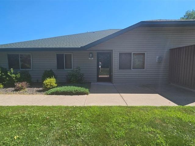 15774 Pine Meadows Ln, Hayward, WI 54843