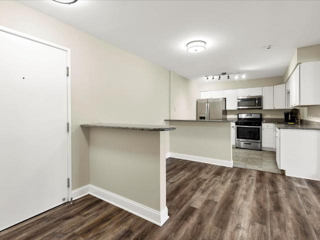1577 Jill Court # 108