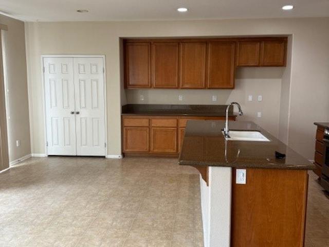 1577 Leland