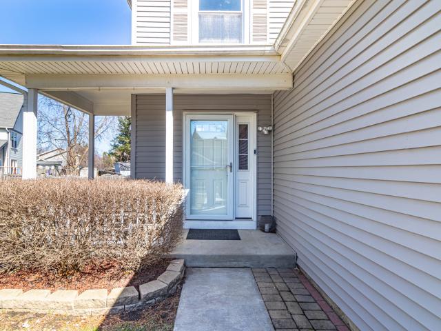 1577 Pinetree Dr, Gurnee, IL 60031 | MLS #12623 | Compass