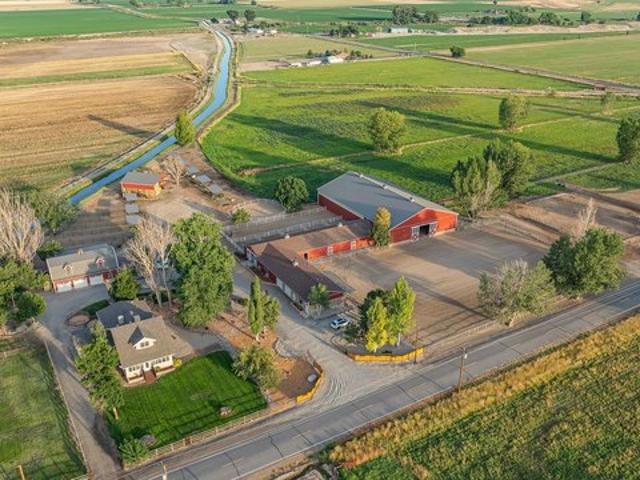 1577 1 / Rd, Loma, CO 81524