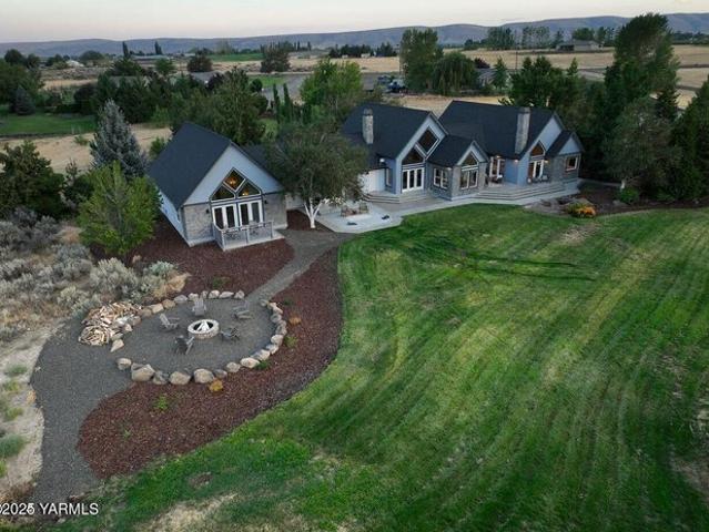 15783 Fisk Rd, Yakima, WA 98908