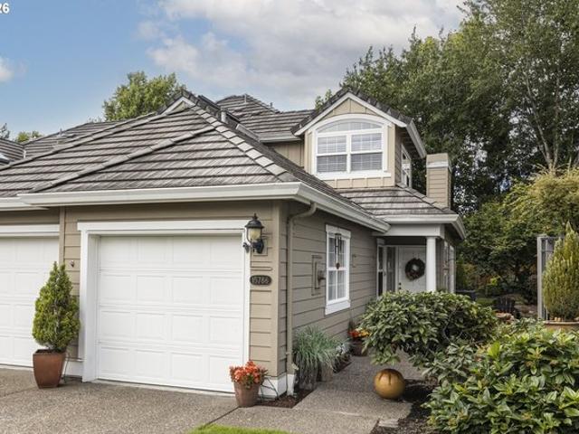 15786 NW Clubhouse Dr, Portland, OR 97229