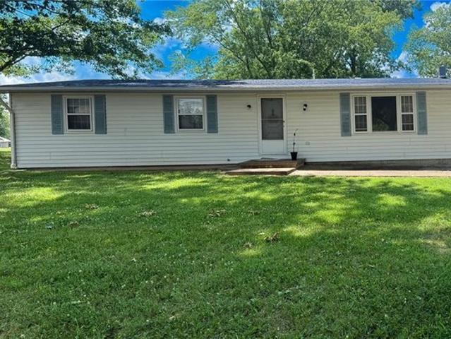 15788 S 1400 Rd, Nevada, MO 64772