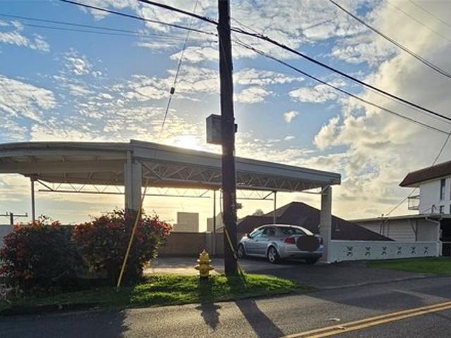 1578 Pele St, Honolulu, HI 96813