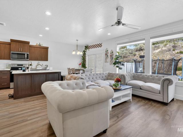 1578 Surprise Valley Road