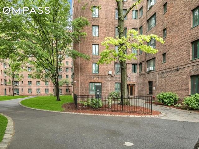 1579 Metropolitan Ave Apt 3B, Bronx, NY 10462