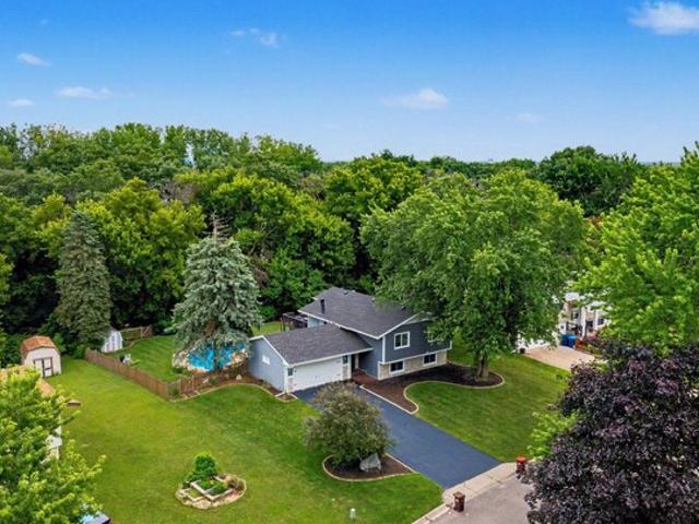 1579 Hilo Ave N, Oakdale, MN 55128