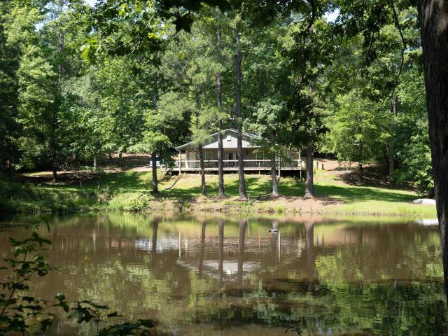 1579 Rockton Thruway Road