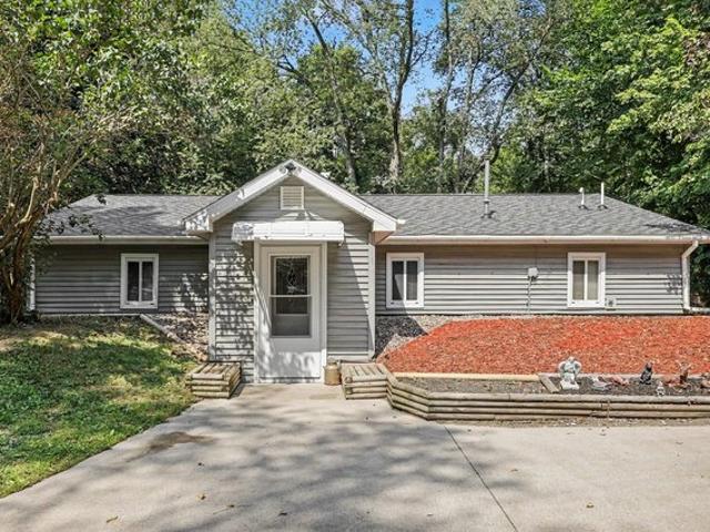 15700 Lepper Rd, Hickory Corners, MI 49060