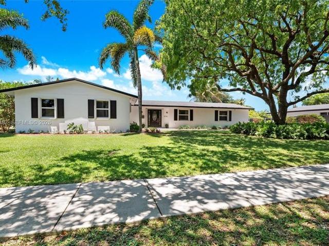 15700 SW 87th Ave, Palmetto Bay, FL 33157