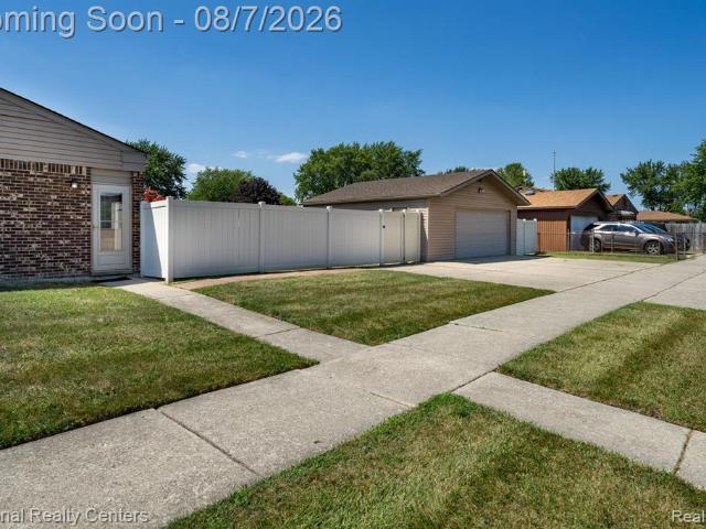15707 Diane Street