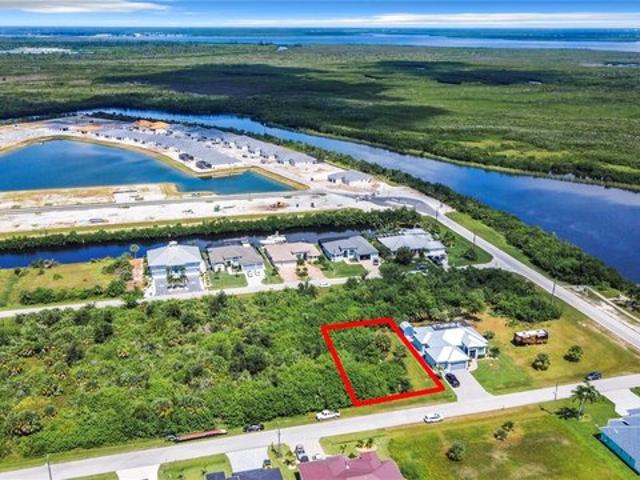 15707 Margo Cir, Port Charlotte, FL 33981