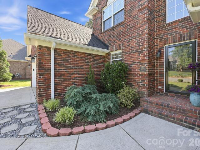 15704 Framingham Lane