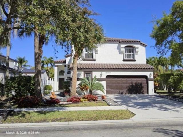 15705 NW 10th St, Pembroke Pines, FL 33028