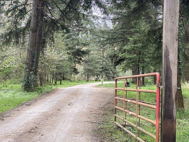 15706 S Highway 211, Molalla, OR 97038