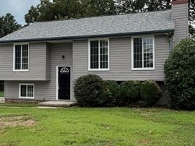 15708 Timberline Dr, Chesterfield, VA 23834