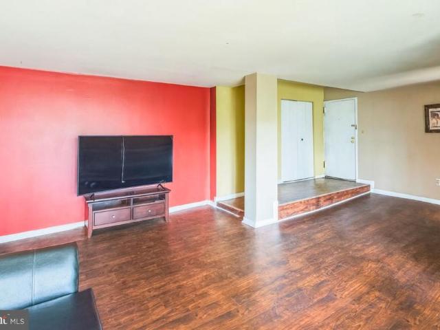15708 Dorset Road # 203