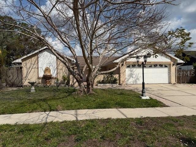 15709 Crying Wind Dr, Tampa, FL 33624