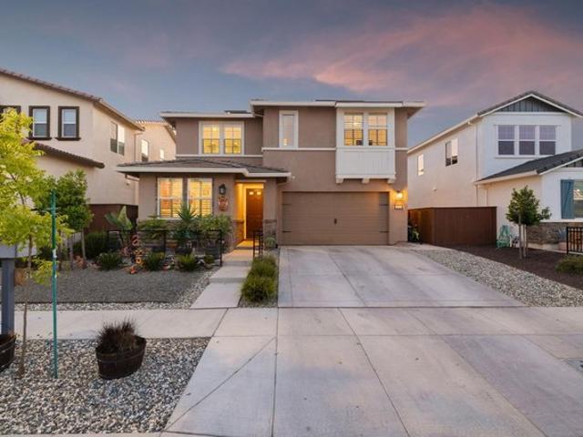 1570 McClure St, Woodland, CA 95776