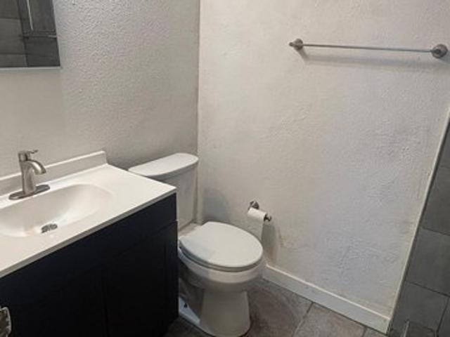 1570 NW 128th St, North Miami, FL 33167