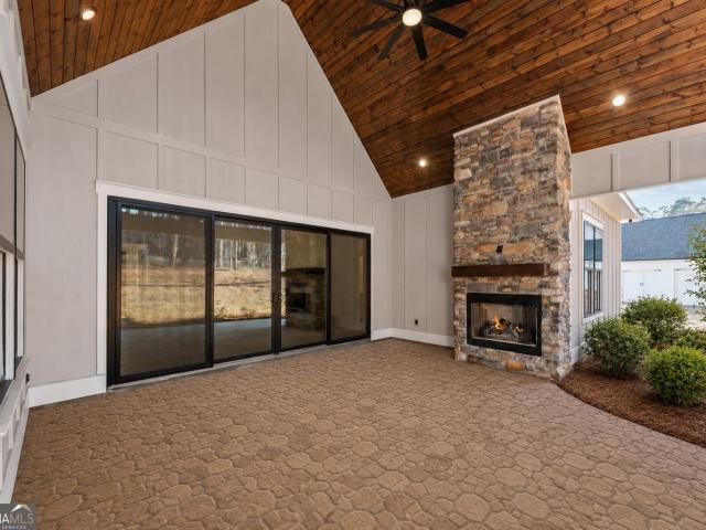 1570 Club Drive