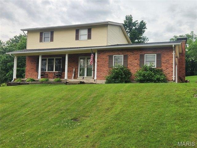 1570 Donnybrook Ln, Imperial, MO 63052