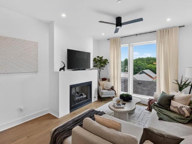1570 Flat Shoals Road SE 6
