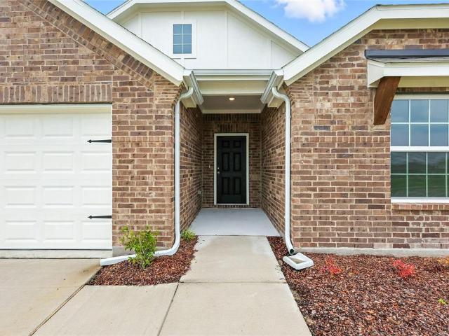 1570 Gentle Night Dr, Forney, TX 75126 | MLS #21197
