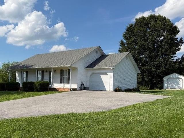 1570 Park City Glasgow Rd, Glasgow, KY 42141