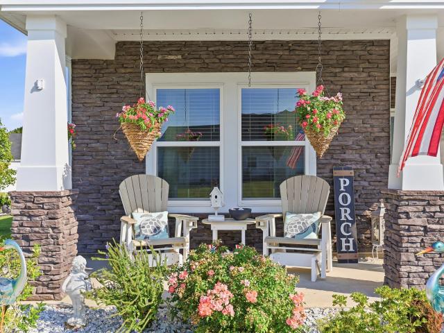 1570 Regal Fern Way